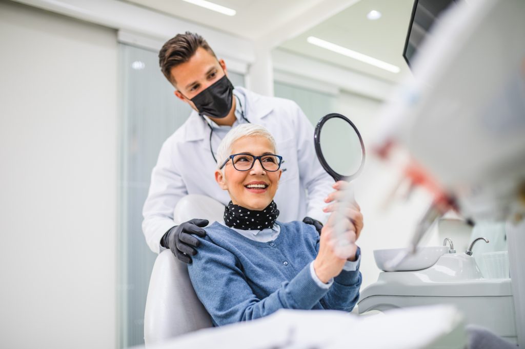 SLM | Senior Smiles: Navigating Oral Health Challenges In Aging Populations